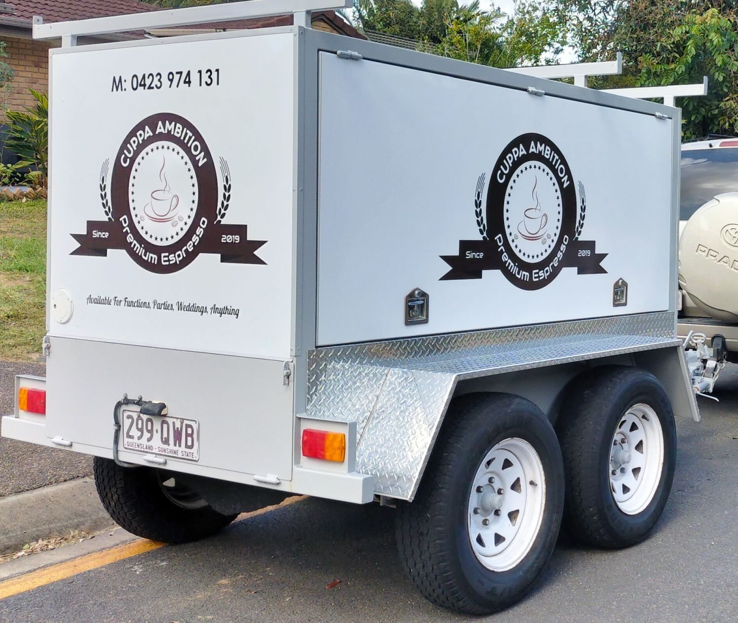 Food Trailer Signage - GURU GRAPHICS