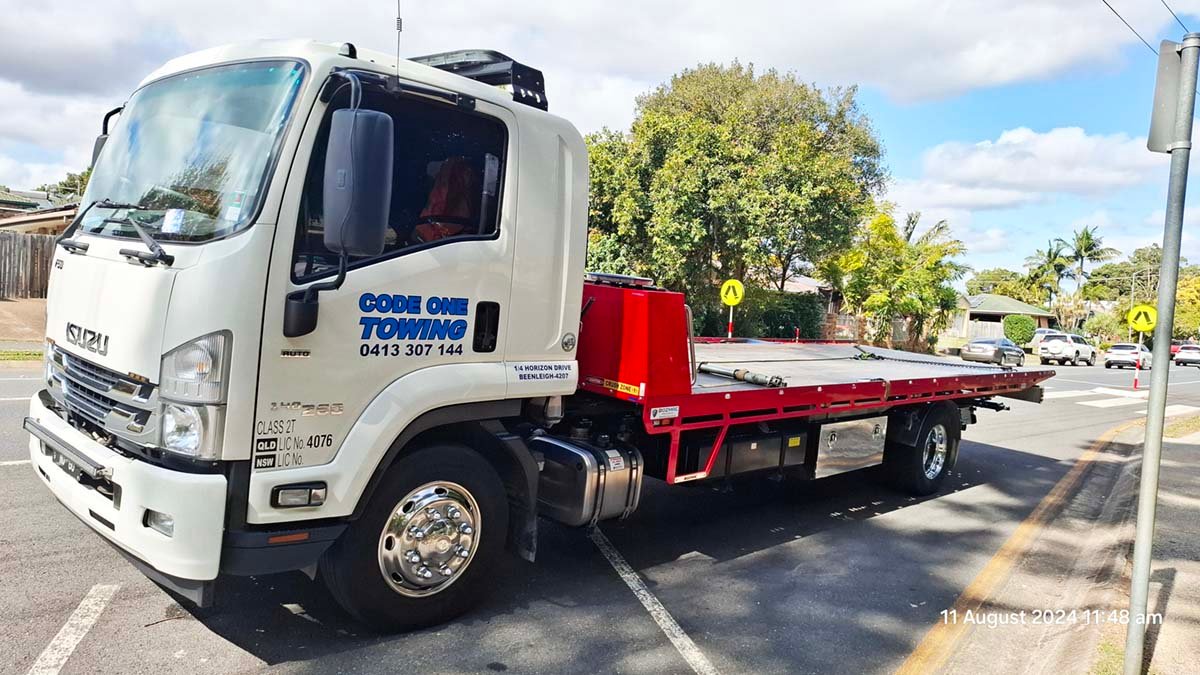 Truck Signage - GURU GRAPHICS